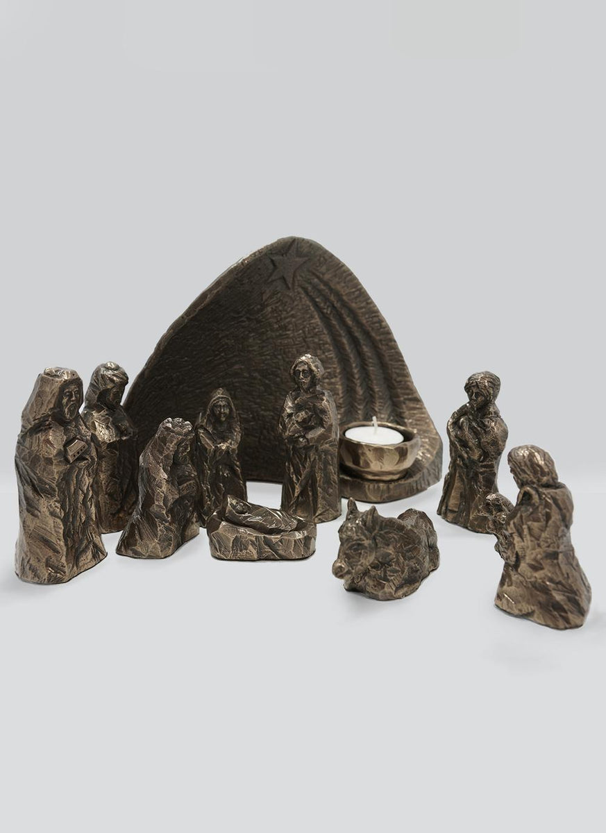 Wild Goose Studio Light Of The World Bronze Nativity Set – Siopa An Carn
